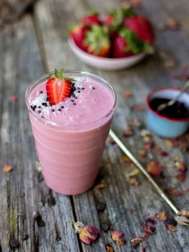 Rose and Berry Smoothie